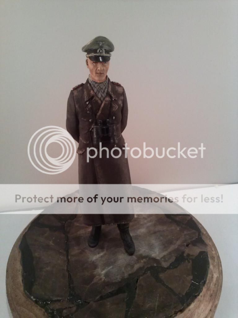 REVEAL 1/16 Rommel Figure Alpine Miniatures - International Scale Modeller