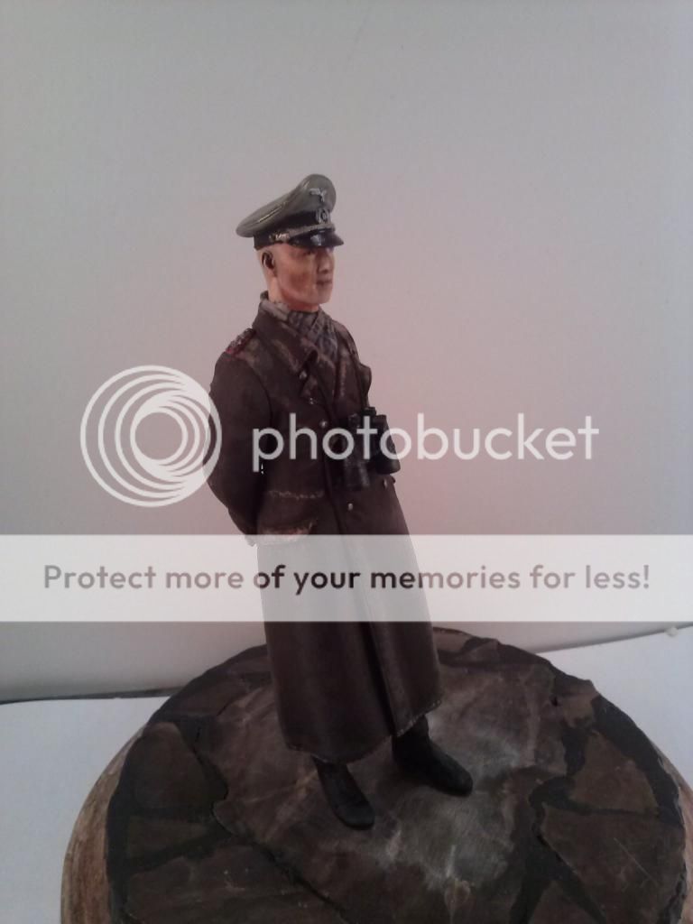 REVEAL 1/16 Rommel Figure Alpine Miniatures - International Scale Modeller